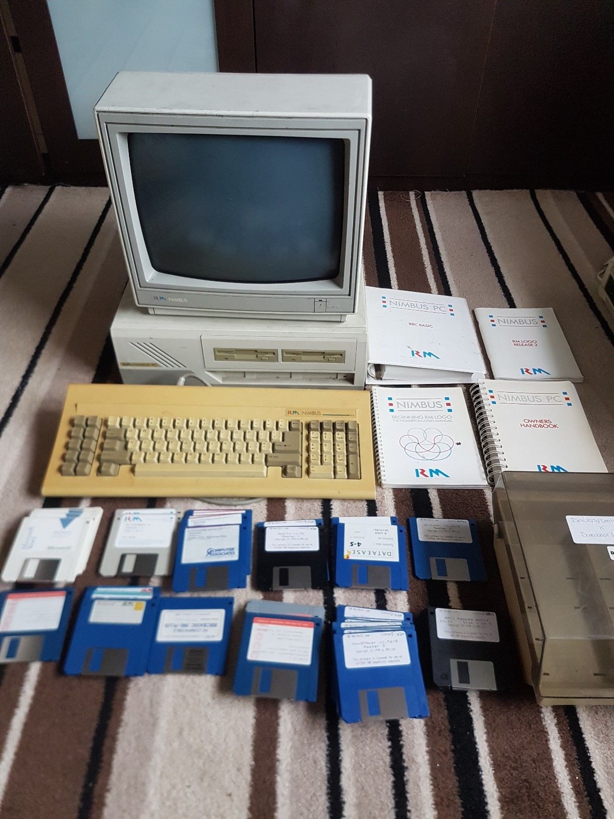 RM Nimbus - RM Nimbus PC-186